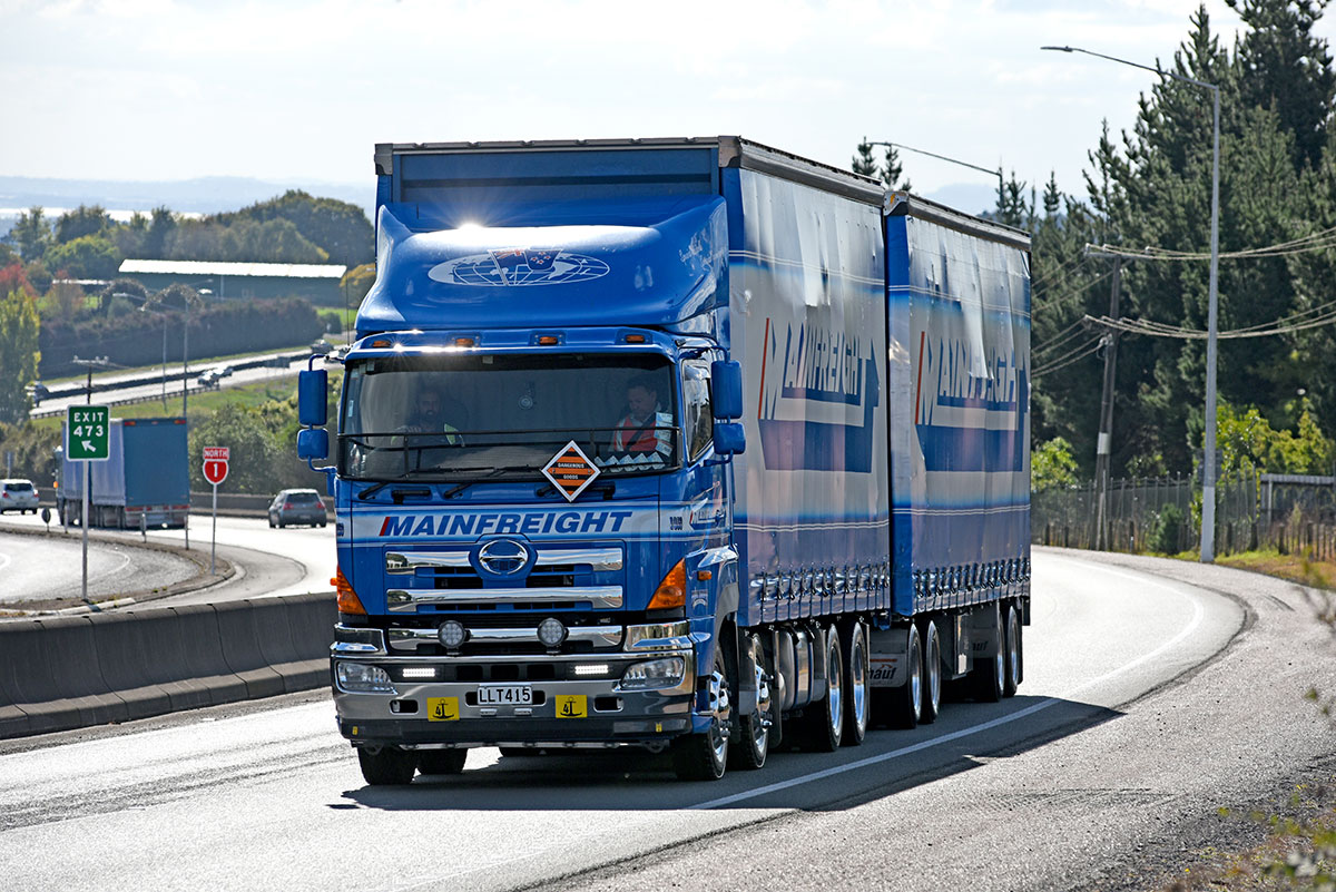 Hino 700 Series FY3248 Proshift Air 8x4