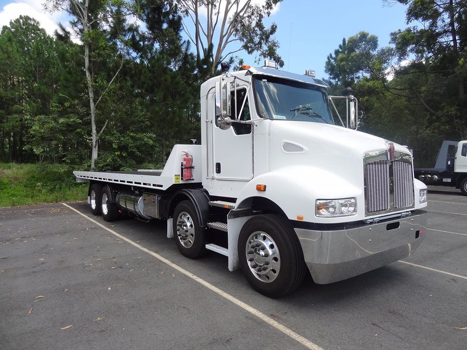 Kenworth T359 8x4